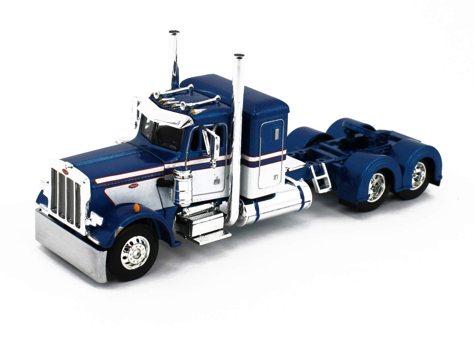 1/64 Blue & White Peterbilt 359 Flat Top Semi With Pacesetter High ...