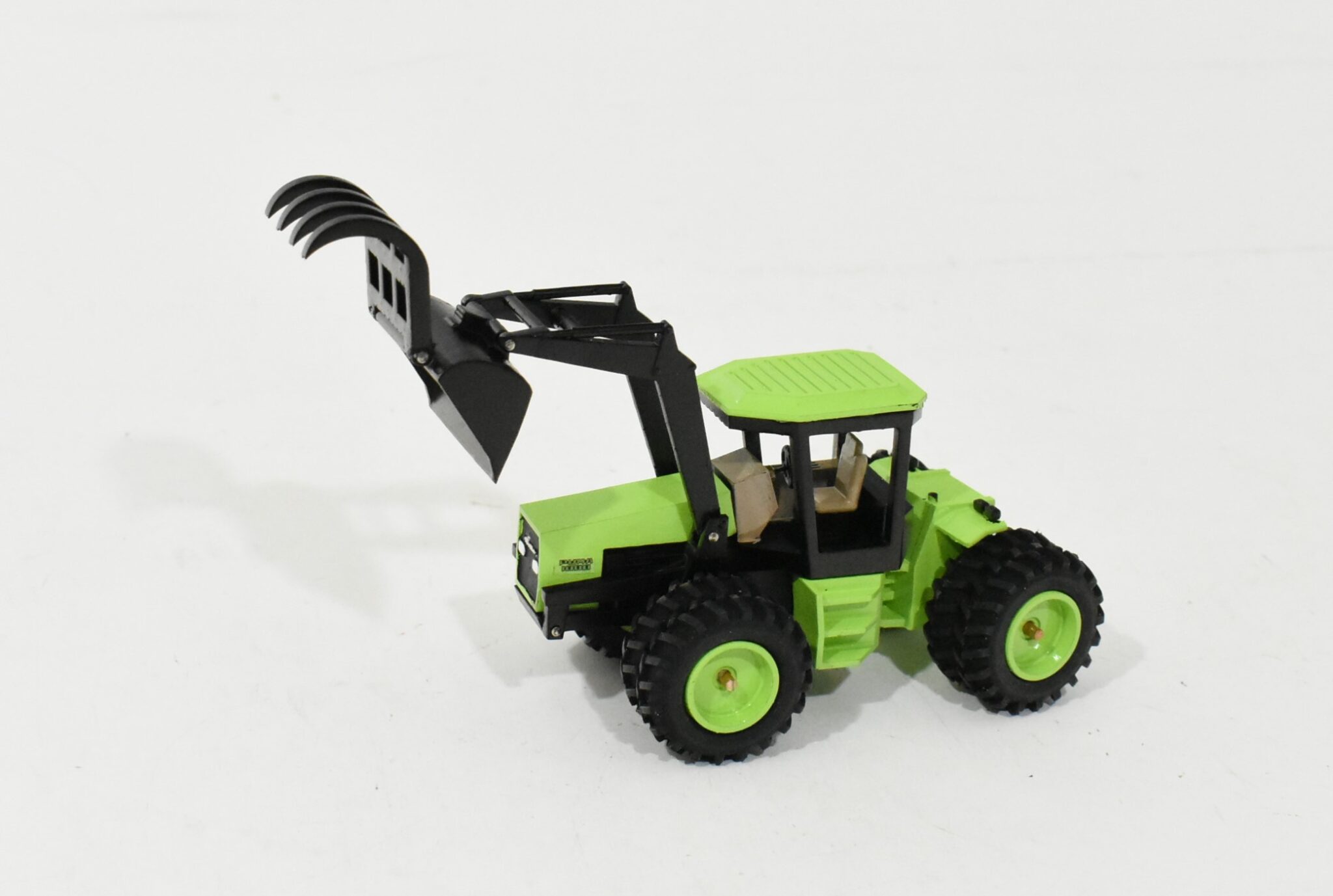 1/64 Custom Steiger Puma 1000 4wd Tractor With Koyker Loader & Grapple ...