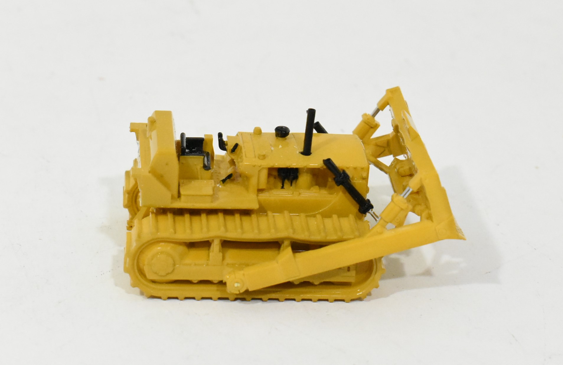 1/64 Custom Caterpillar Open Station Dozer With Blade - Dalton's Farm Toys
