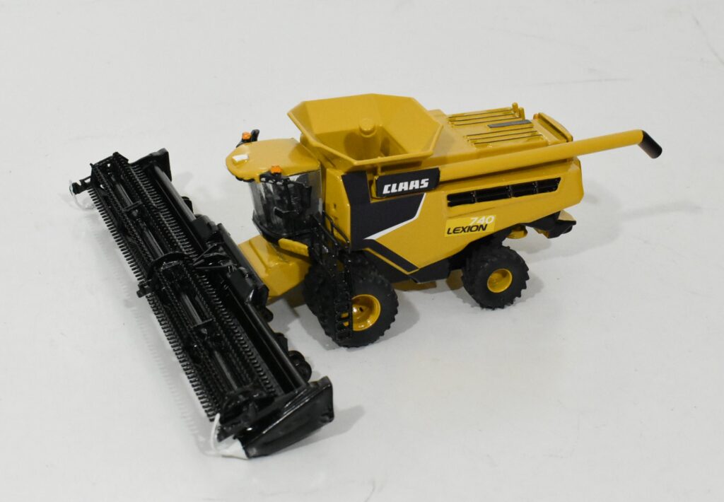 1/64 Custom Claas Yellow 740 Lexion Combine With Duals, Draper & 12 Row ...