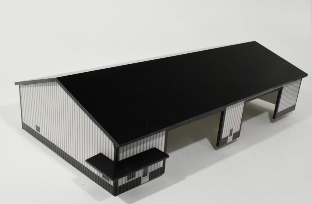 1/64 Black & White 60 x 120 Machine Shed With 2 Doors - Dalton's Farm Toys