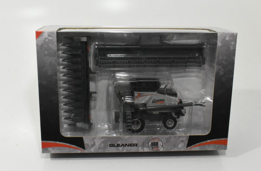 1/64 Gleaner S98 Combine With Duals, Corn & Grain Head, 100th ...