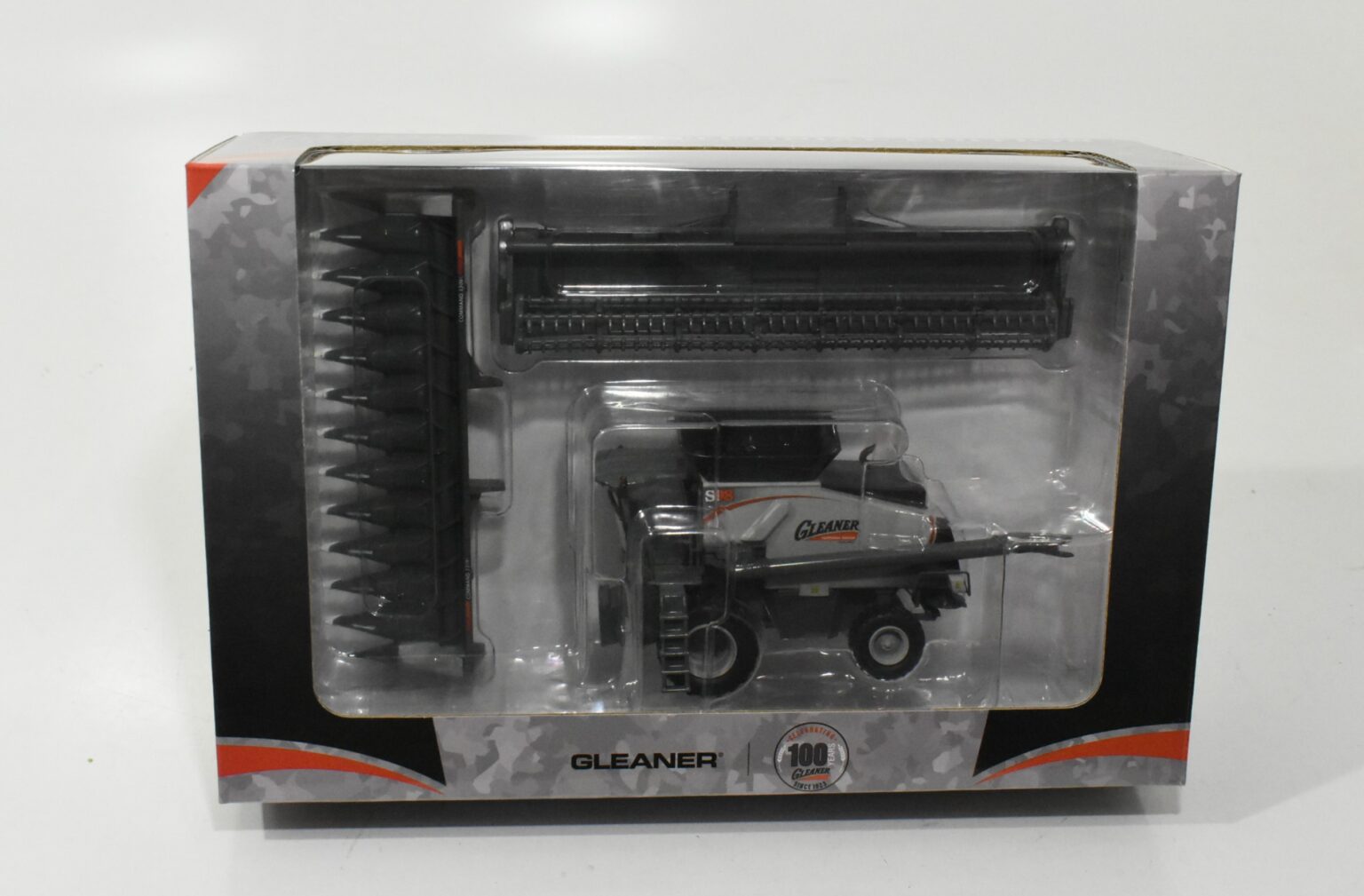 1/64 Gleaner S98 Combine With Duals, Corn & Grain Head, 100th ...