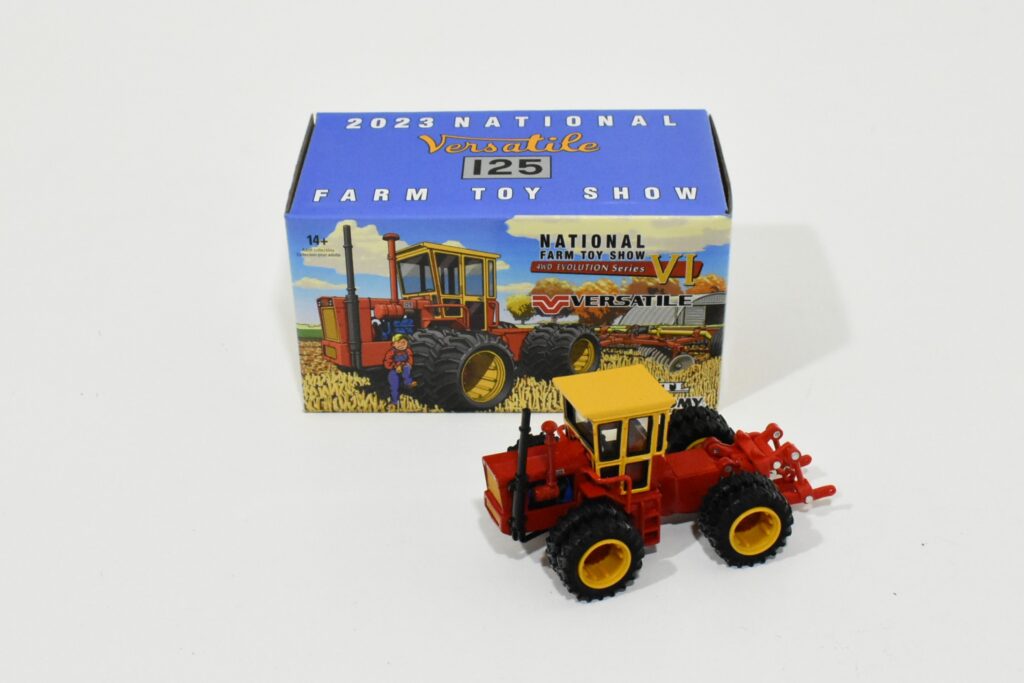1/64 Versatile 125 4wd Tractor With Cab, 2023 National Farm Toy Show ...