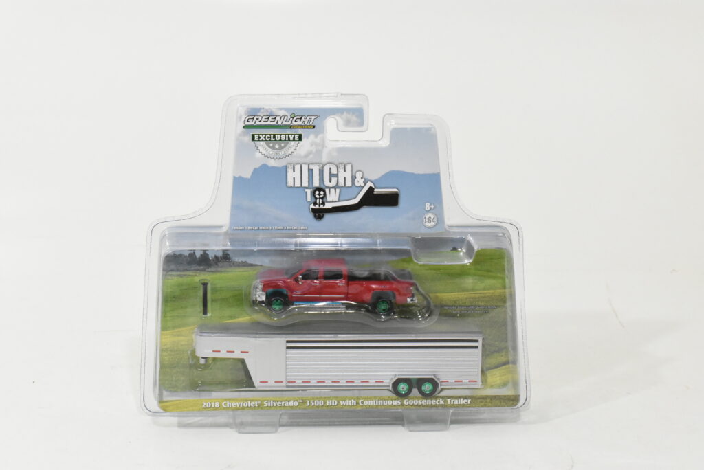 1/64 2018 Chevrolet Silverado Red Dually Pickup Truck With Gooseneck ...
