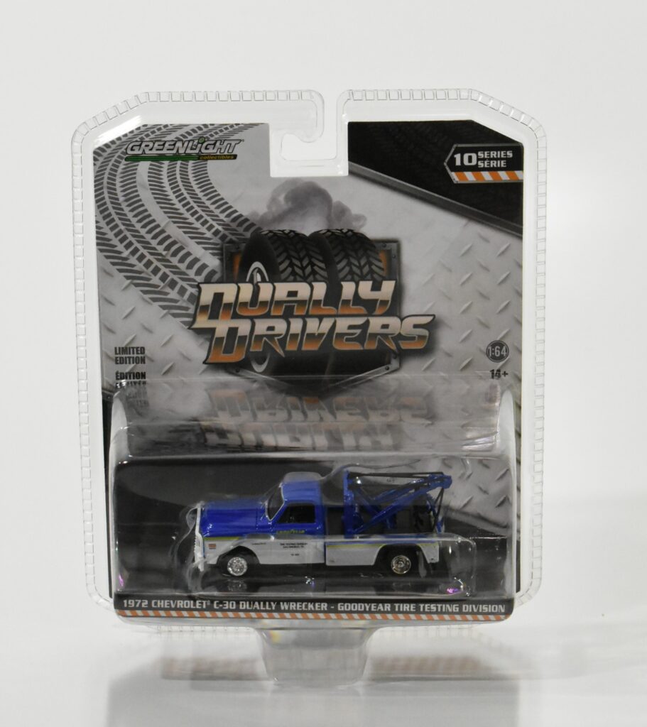 1/64 1972 Chevrolet C-30 Dually Wrecker, Goodyear Tire Testing Division ...