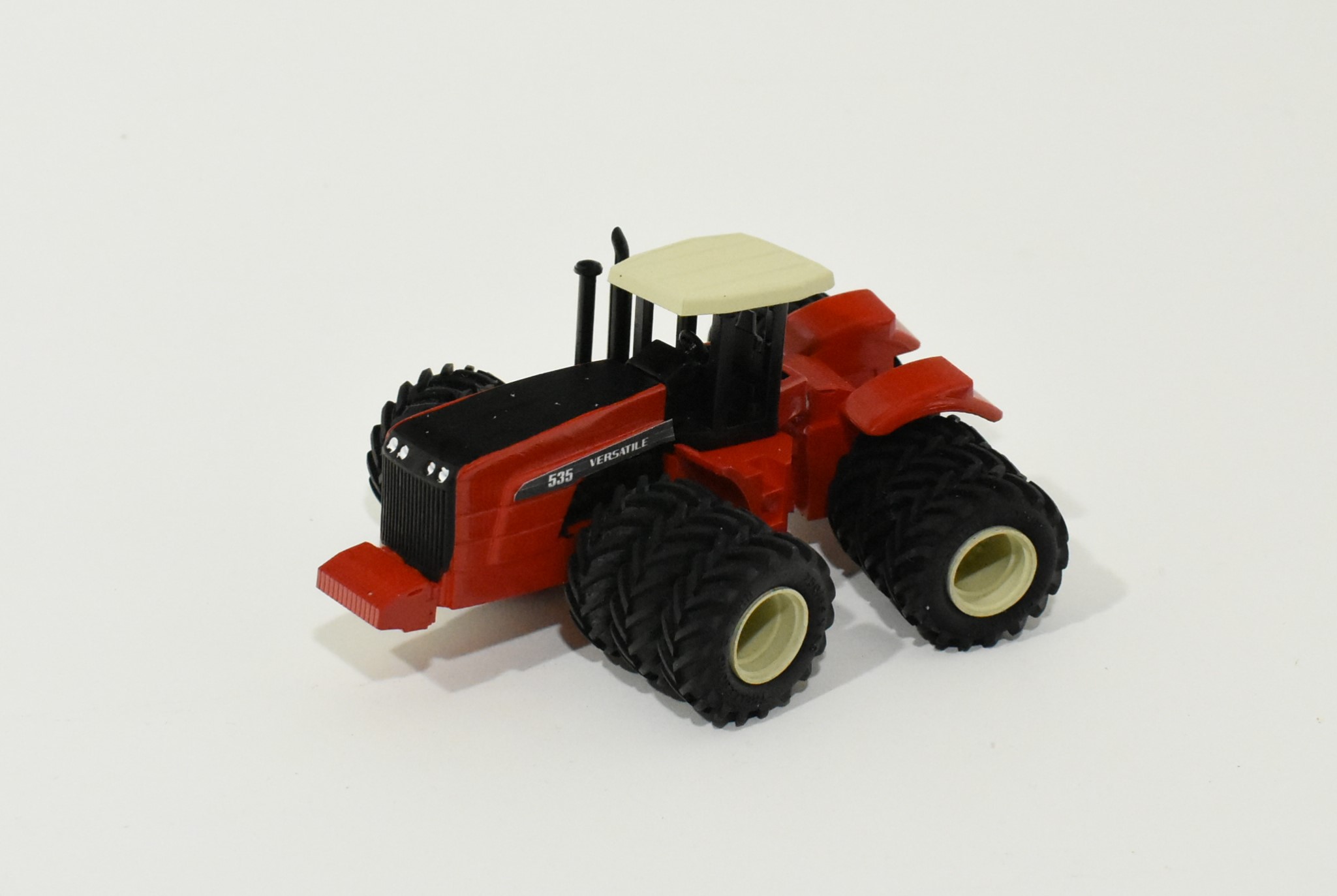 1/64 Scratch Built Versatile 535 4wd Tractor With Triples - Dalton's ...