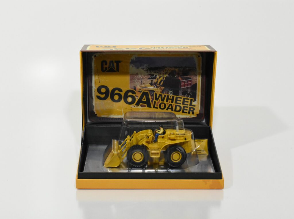 1/50 CAT Caterpillar 966A Wheel Loader - Dalton's Farm Toys