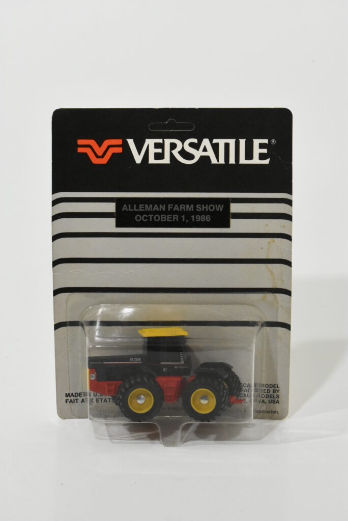 1/64 Versatile 836 4WD Tractor With Duals, 1986 Alleman Farm Show ...