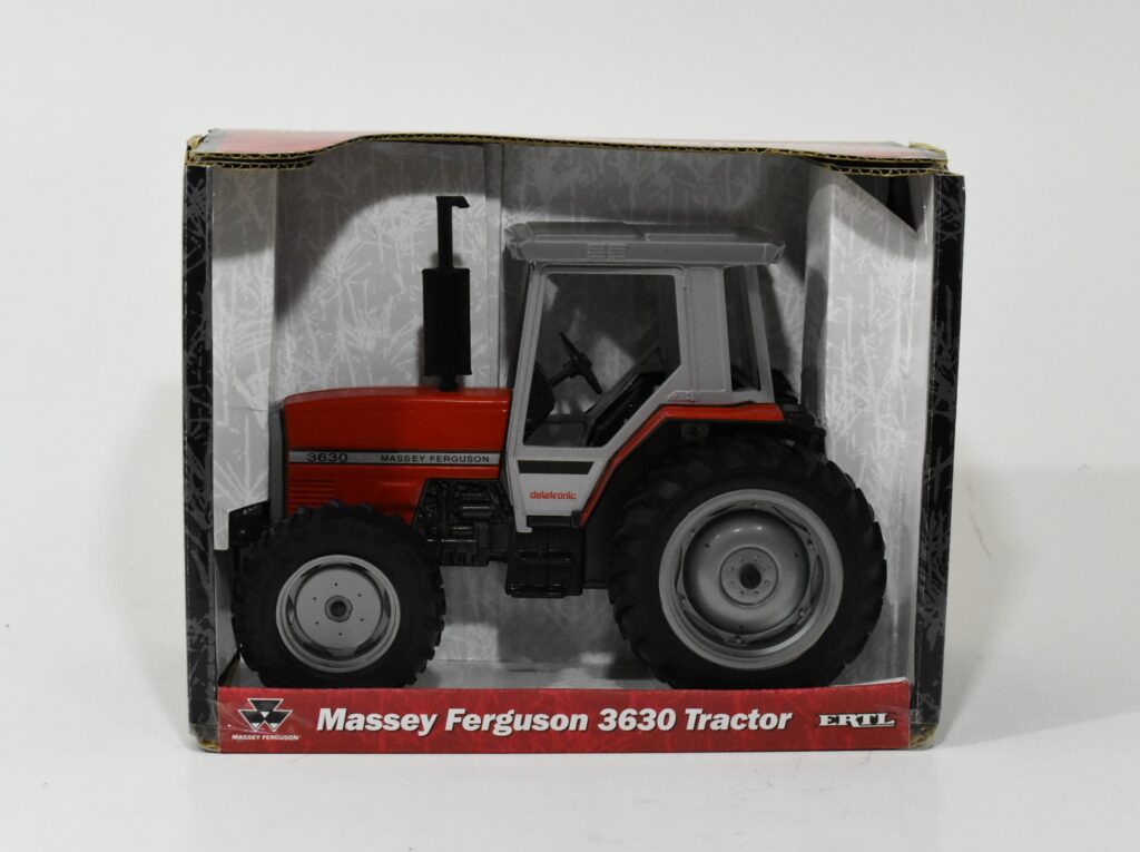 1/16 Massey Ferguson 3630 Tractor With Front Wheel Assist - Dalton's Farm Toys