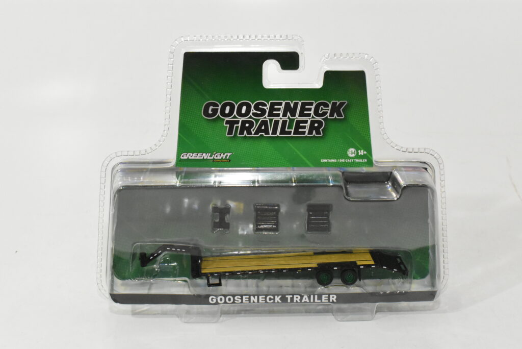 1/64 Black Flatbed Gooseneck Trailer With Wood Deck, Green Machine ...
