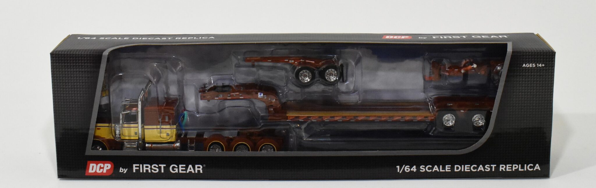 1/64 Amber & Tan Peterbilt 389 With Fontaine Magnitude Lowboy Tri-Axle ...
