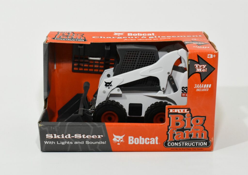 1/16 Bobcat S300 Skid Steer Loader - Dalton's Farm Toys