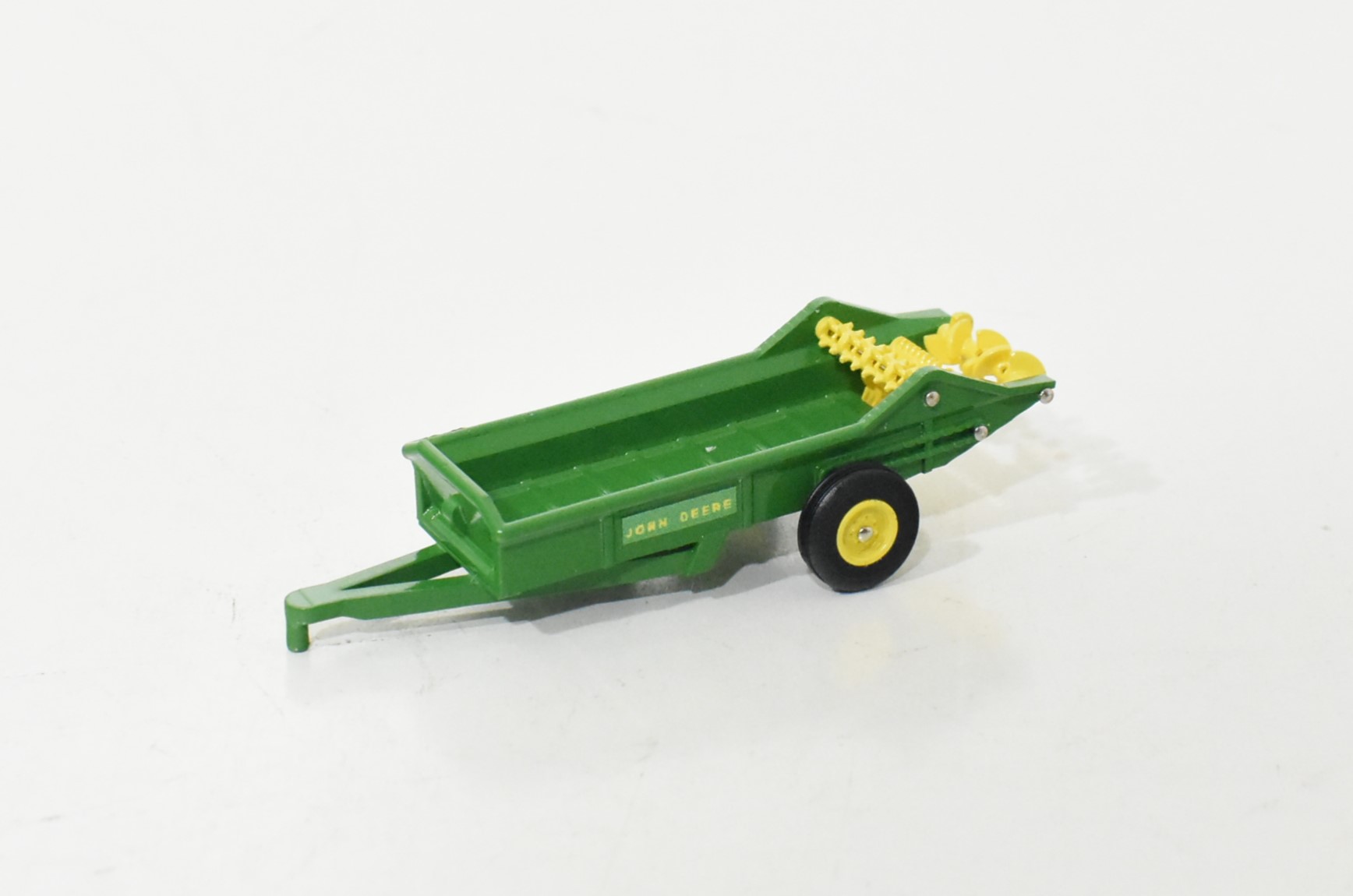 1/64 Custom John Deere Vintage Manure Spreader - Dalton's Farm Toys
