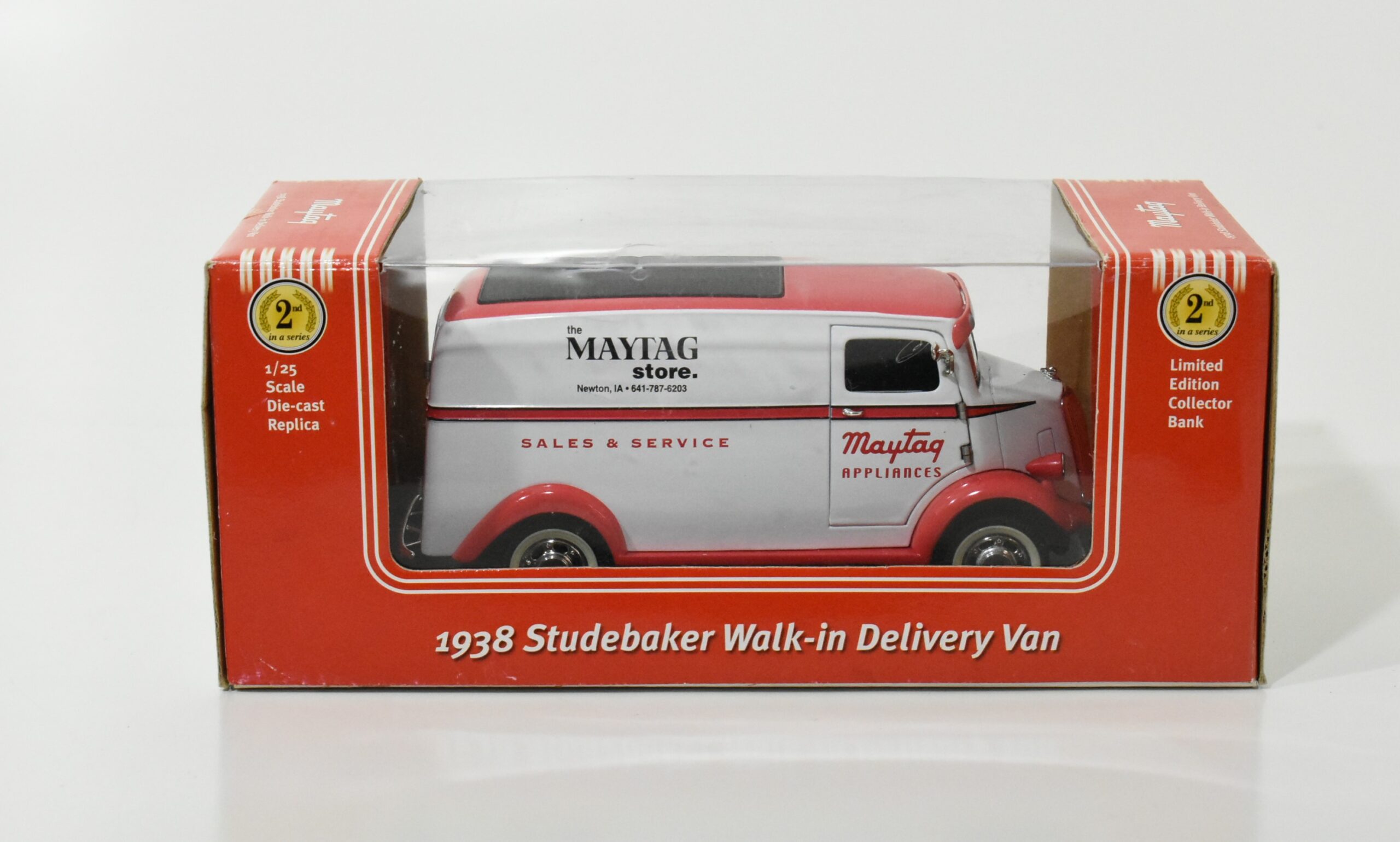 1/25 Maytag 1938 Studebaker Walk In Delivery Van - Dalton's Farm Toys