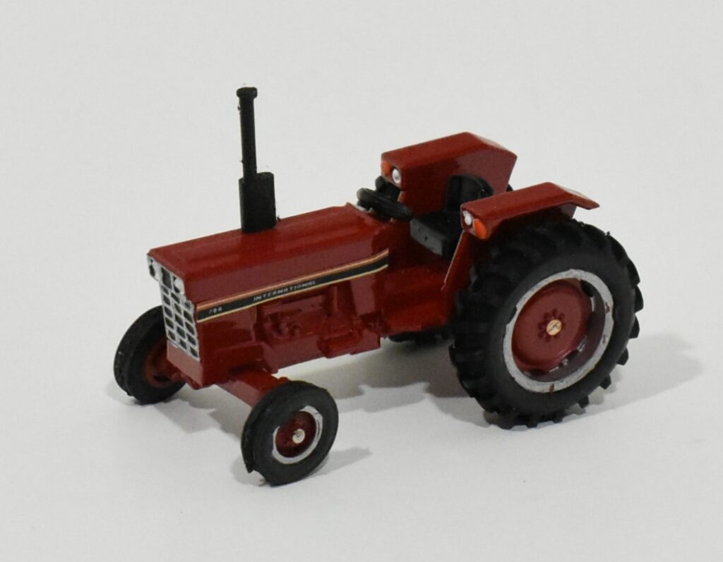 1/64 International Harvester 784 Special Tractor With Red/Black Decal ...