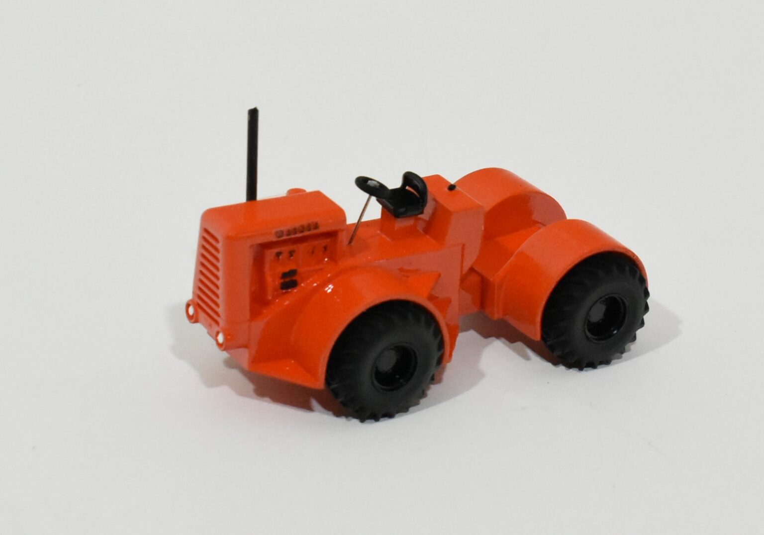 1/64 Custom Wagner TR-9 4wd Tractor With No Cab, Orange - Dalton's Farm ...