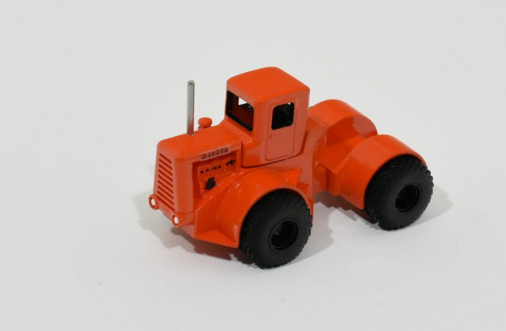1/64 Custom Wagner TR-6 4wd Tractor With Cab, Orange - Dalton's Farm Toys