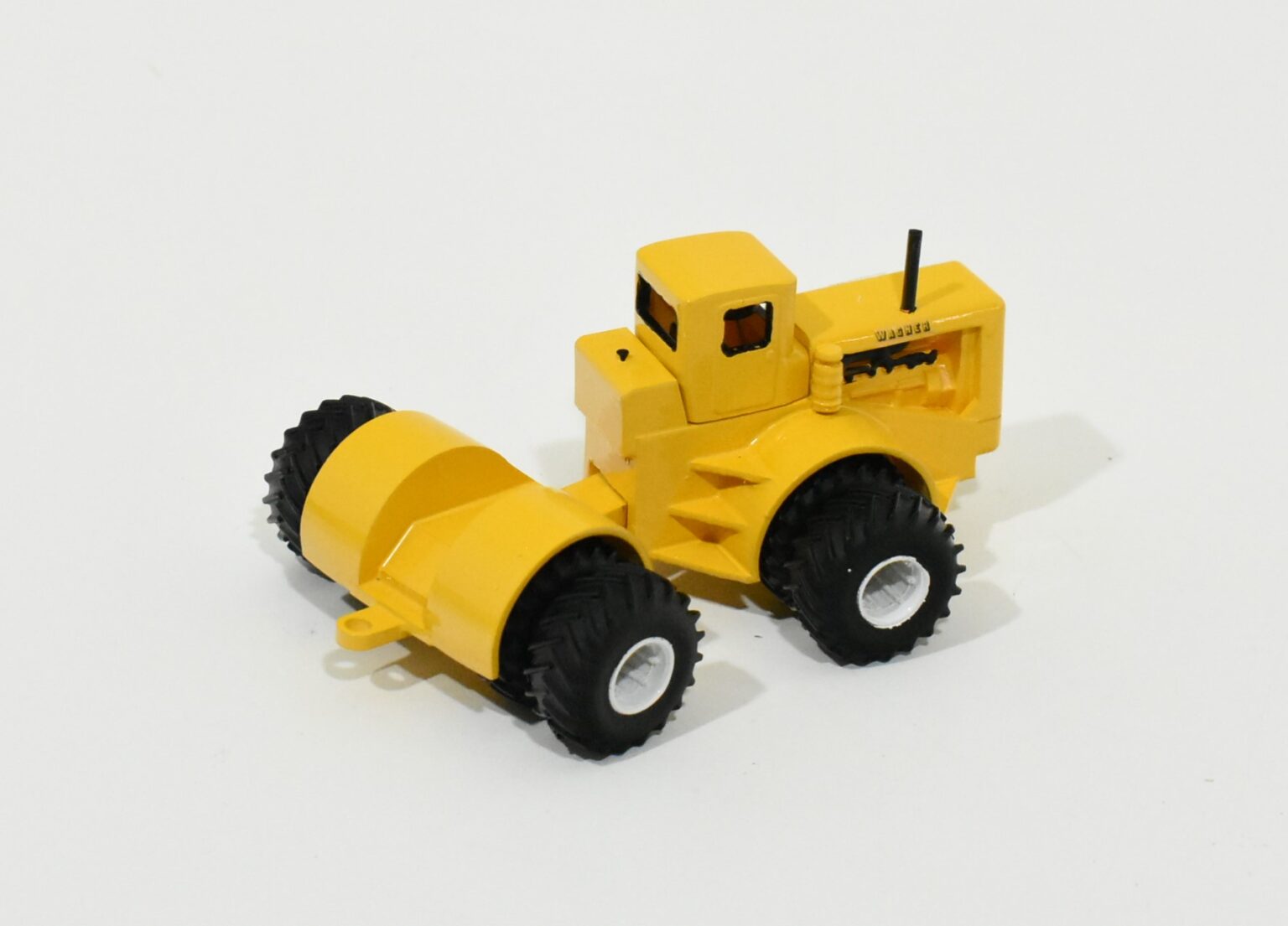 1/64 Custom Wagner TR-14 4wd Tractor With Cab, Yellow - Dalton's Farm Toys
