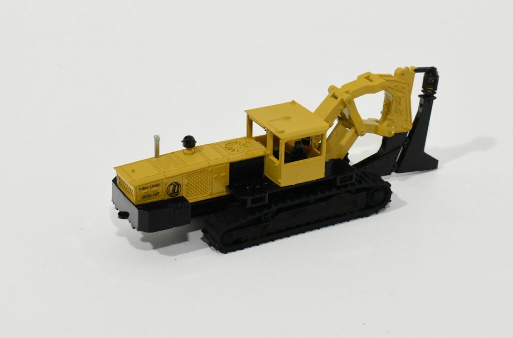 1/64 Inter-Drain 2050 GP Tile Plow With Tracks - Dalton's Farm Toys