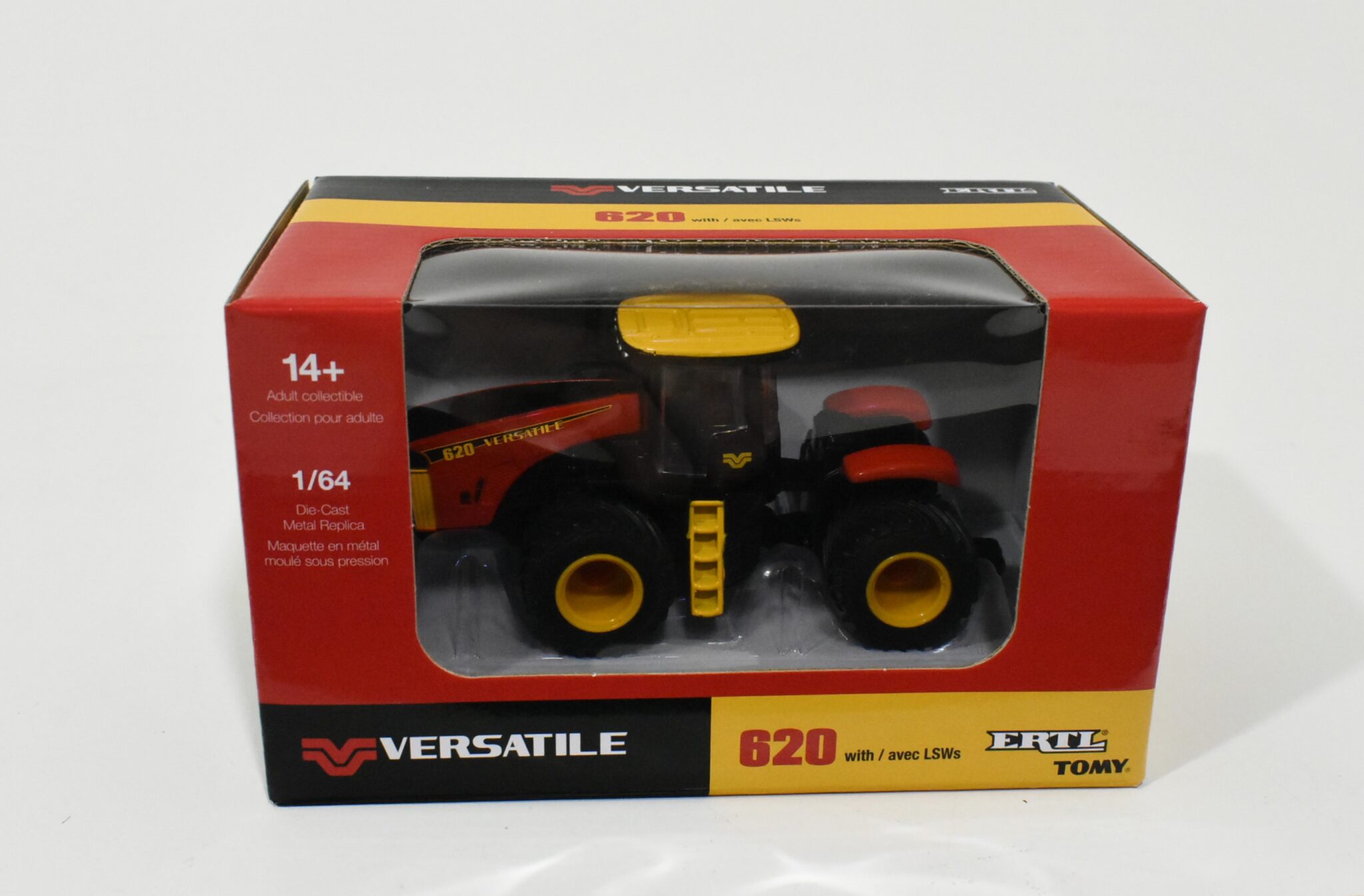 1/64 Versatile 620 4wd Tractor With LSW Tires - Dalton's Farm Toys