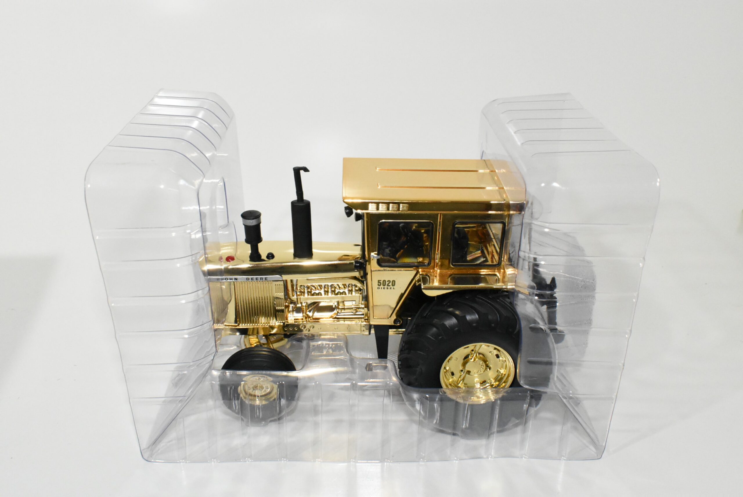 1/16 John Deere 5020 Tractor With Cab, Two Cylinder Club, Gold Version ...