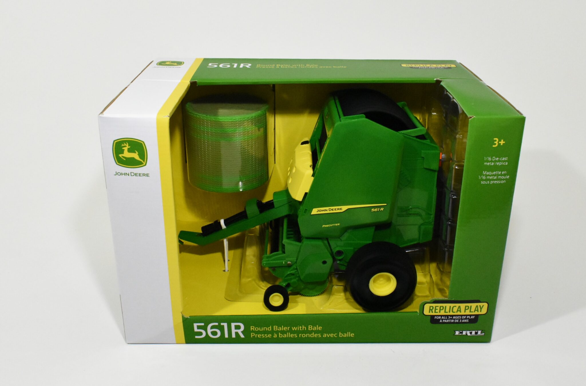 1/16 John Deere 561R Round Baler With Preservative Tank - Dalton's Farm ...