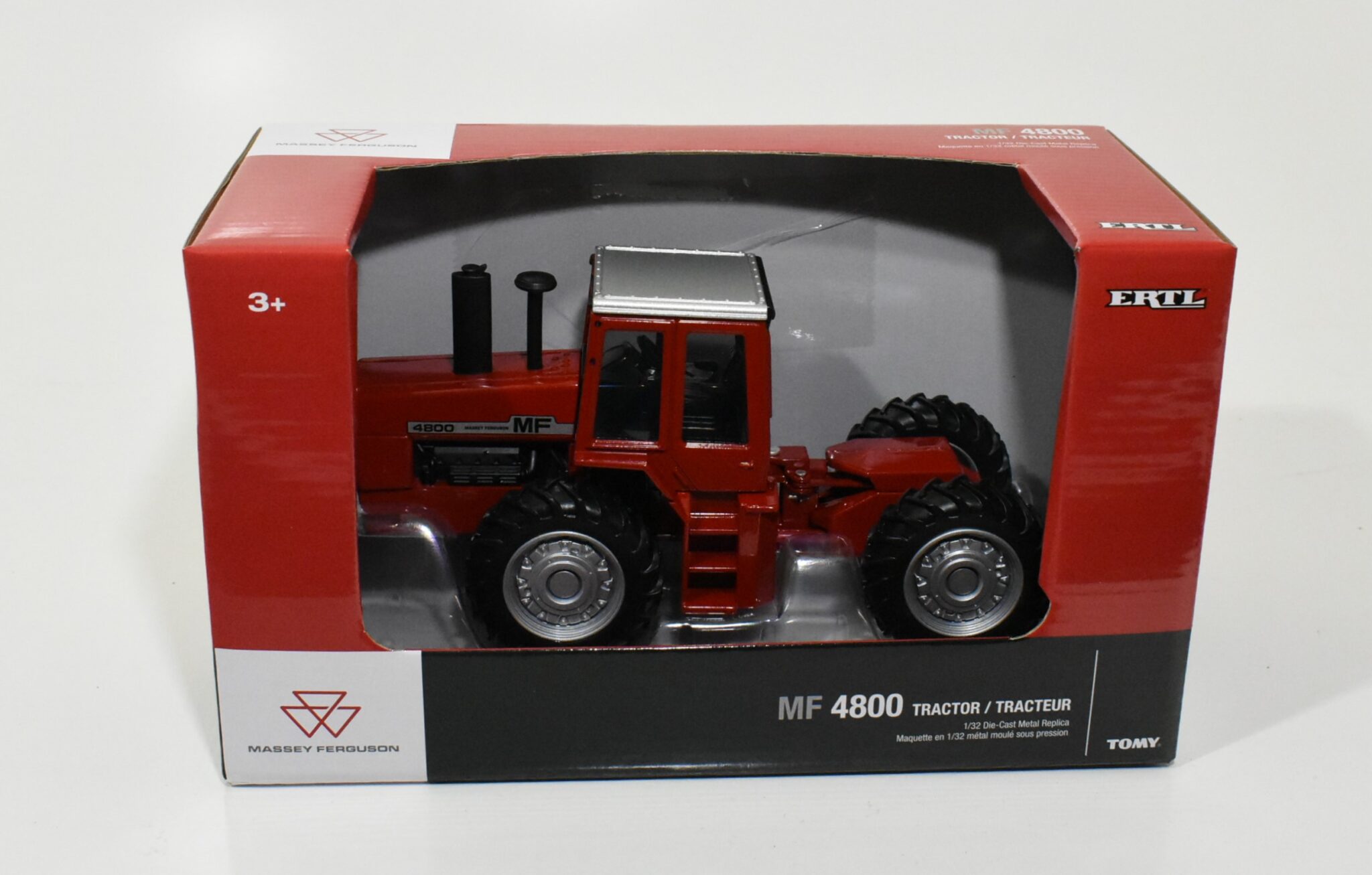 1/32 Massey Ferguson 4800 4wd Tractor With Singles - Dalton's Farm Toys
