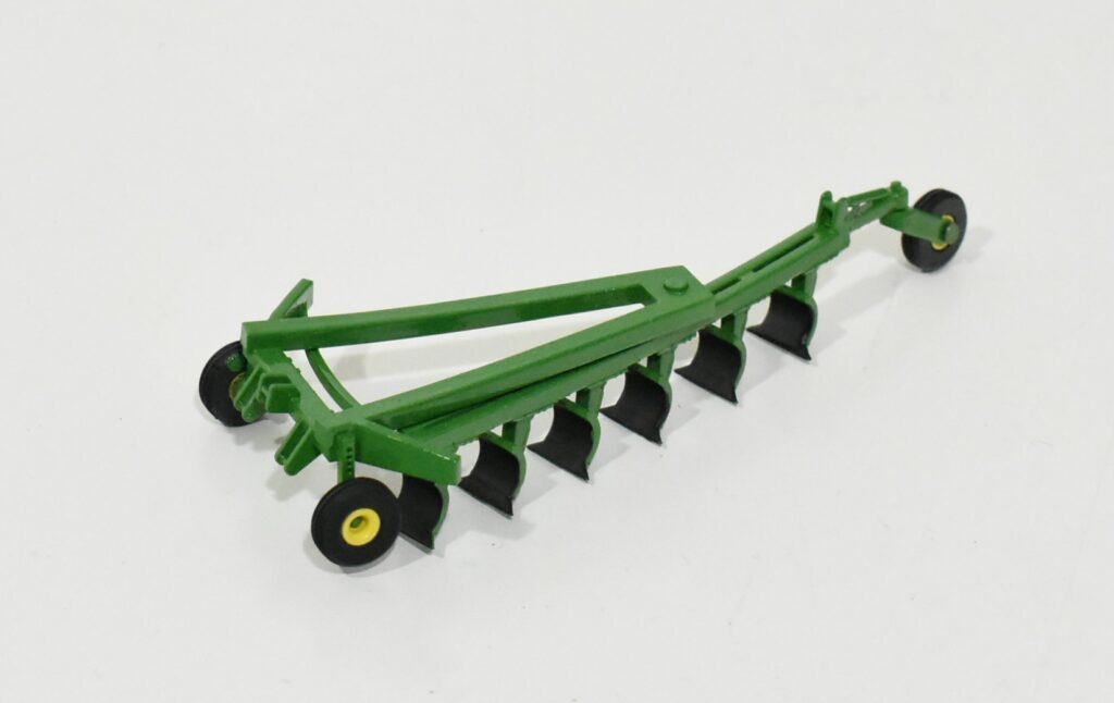 1/64 Custom John Deere 6 Bottom 3 Point Swivel Plow - Dalton's Farm Toys