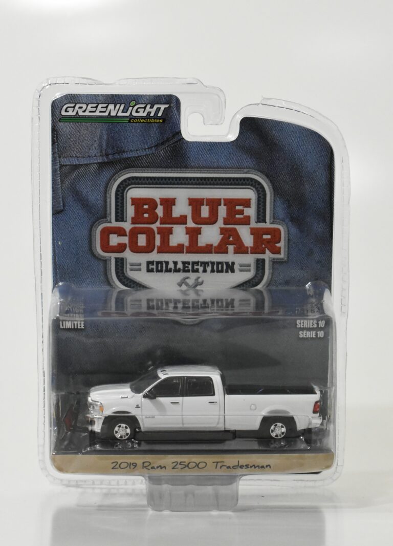 1/64 2019 Dodge Ram 2500 White Tradesman Pickup With Snow Blade ...