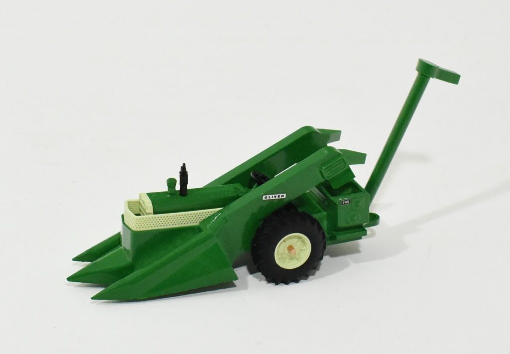 1/64 Oliver 1650 Tractor With Corn Sheller, 2024 Heartland Farm Toy ...