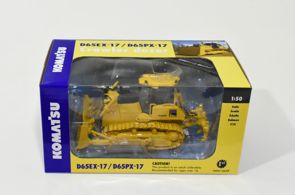 1/50 Komatsu D65EX-17 SIGMA Dozer with Ripper - Dalton's Farm Toys