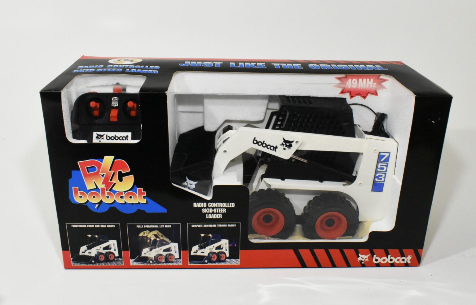 1/12 Bobcat 753 Skidsteer Loader, Remote Control - Dalton's Farm Toys