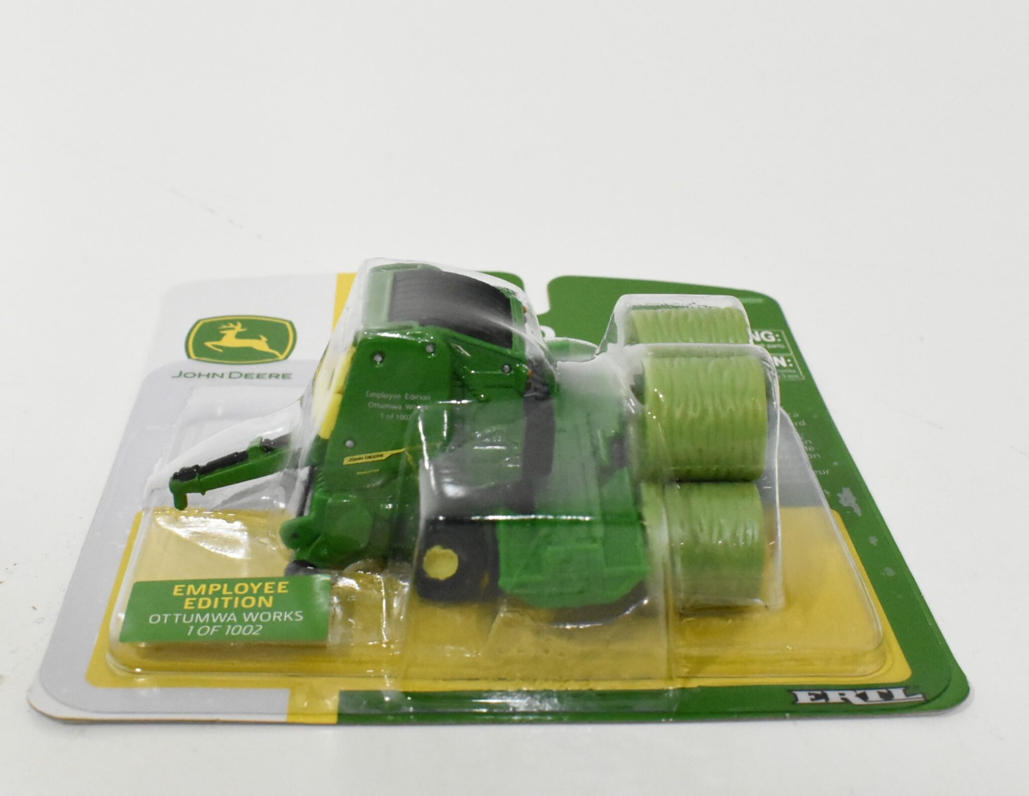 1/64 John Deere 561R Round Baler With Preservative Tank, Ottumwa Works ...