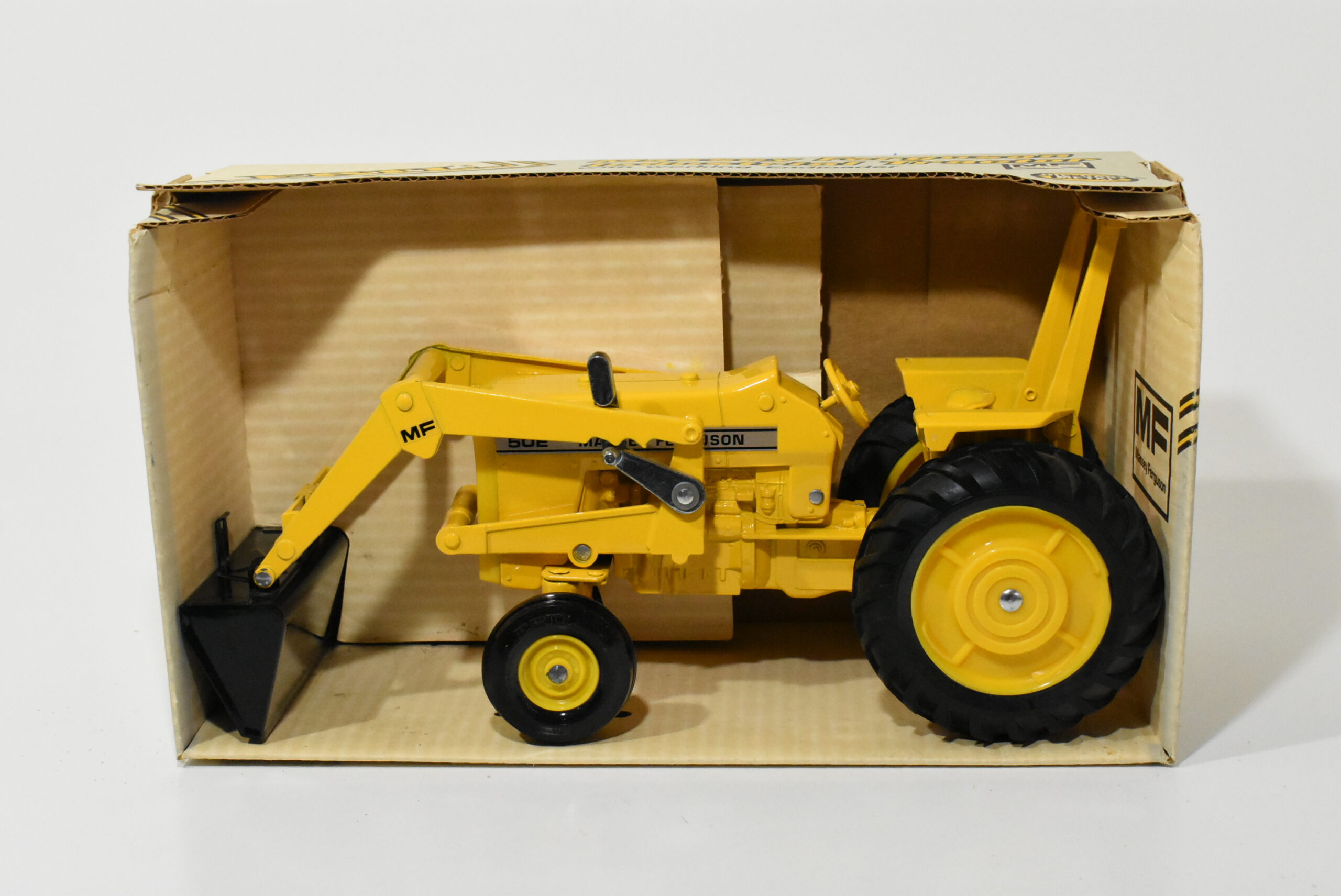 1/16 Massey Ferguson 50E Industrial Tractor With Loader - Dalton's Farm ...