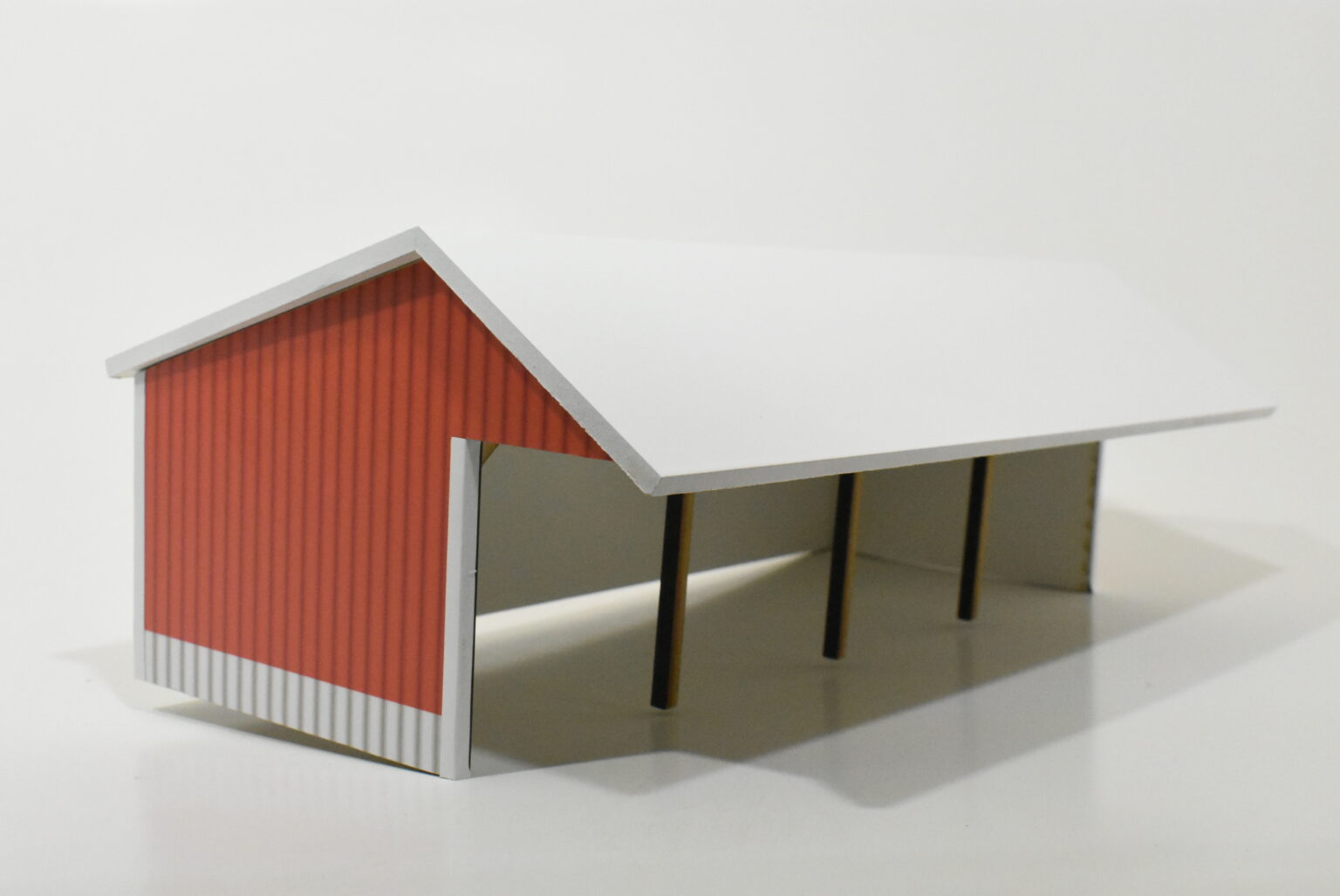 1/64 4 Bay Cattle Shed, Red & White - Dalton's Farm Toys