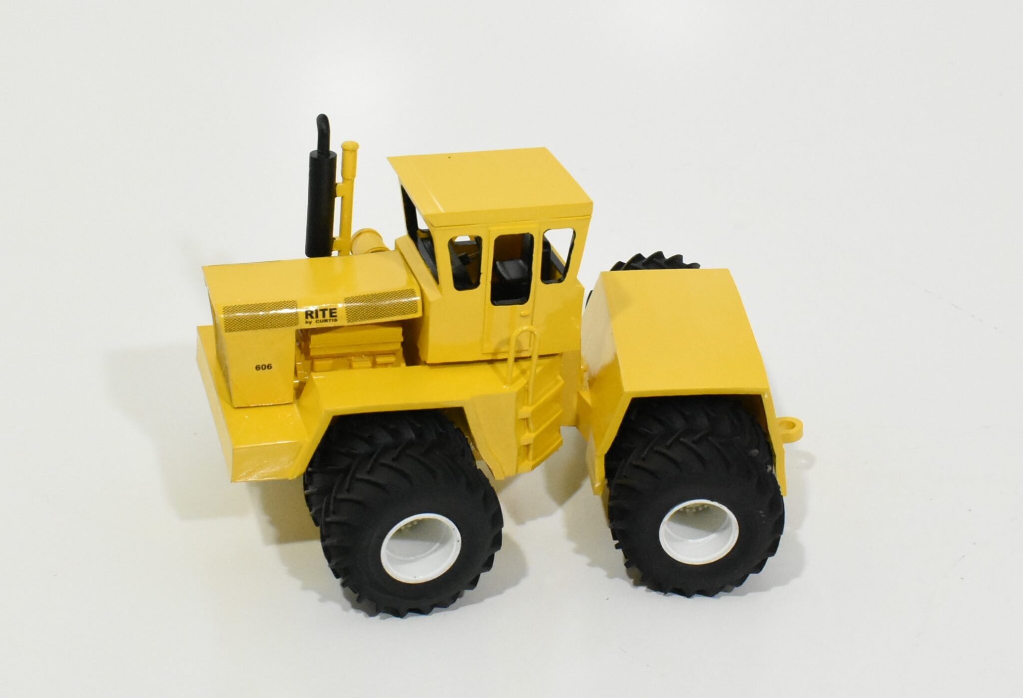 1/32 Scratch Built Rite 4wd Tractor With Duals - Dalton's Farm Toys