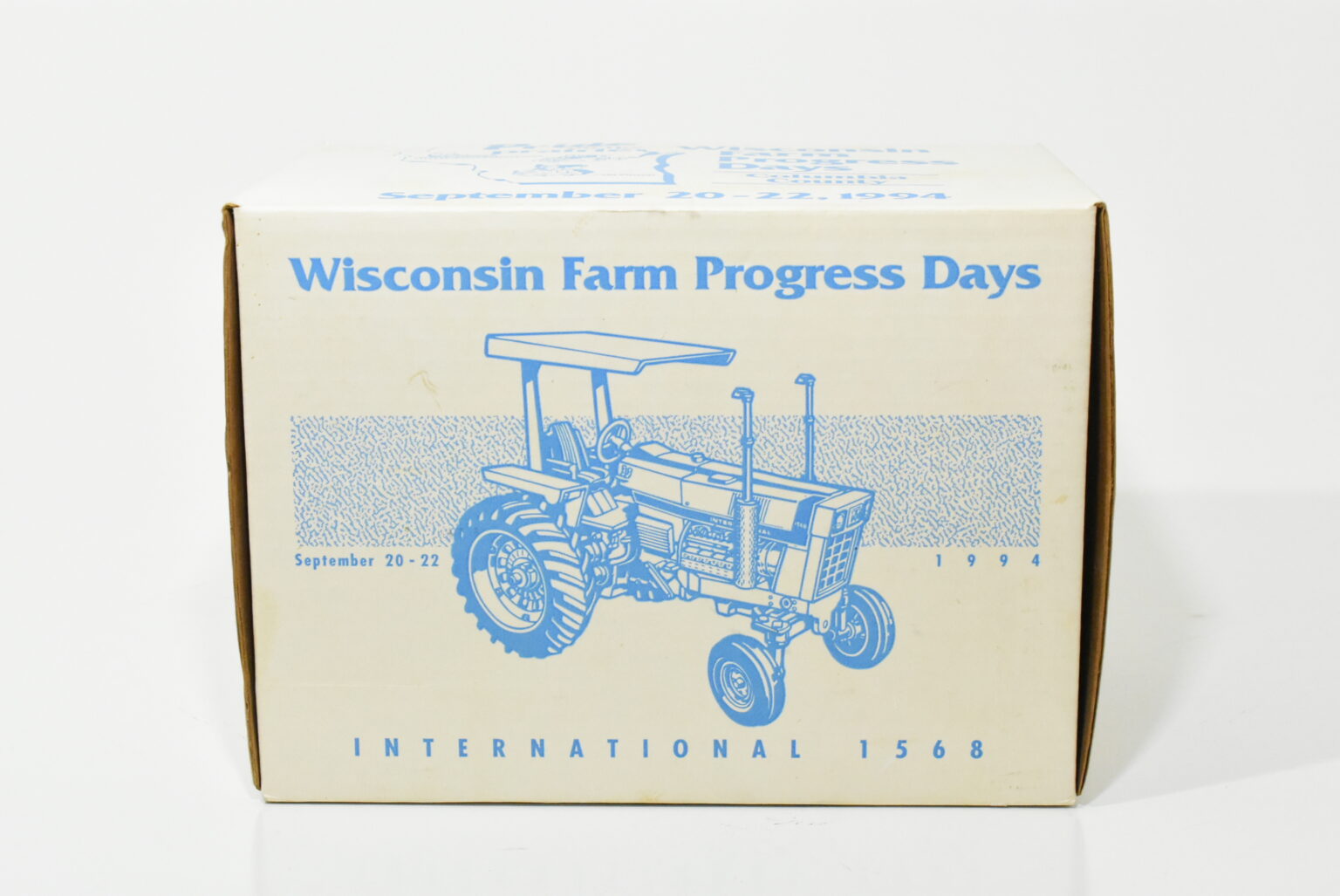 1/16 International Harvester 1568 V8 Tractor With Canopy, 1994 ...