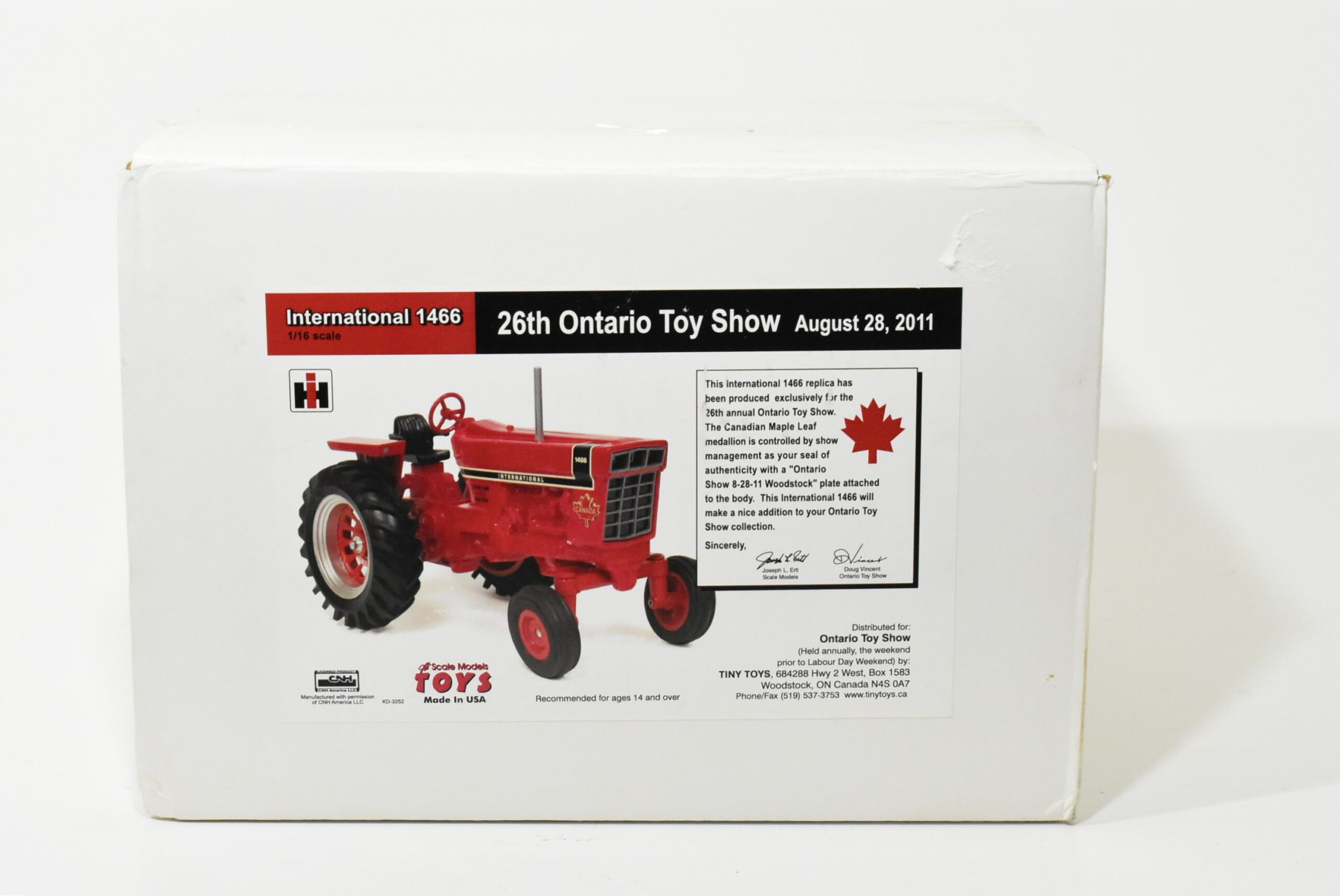 1/16 International Harvester 1466 Tractor, 2011 Ontario Toy Show - Dalton's Farm Toys