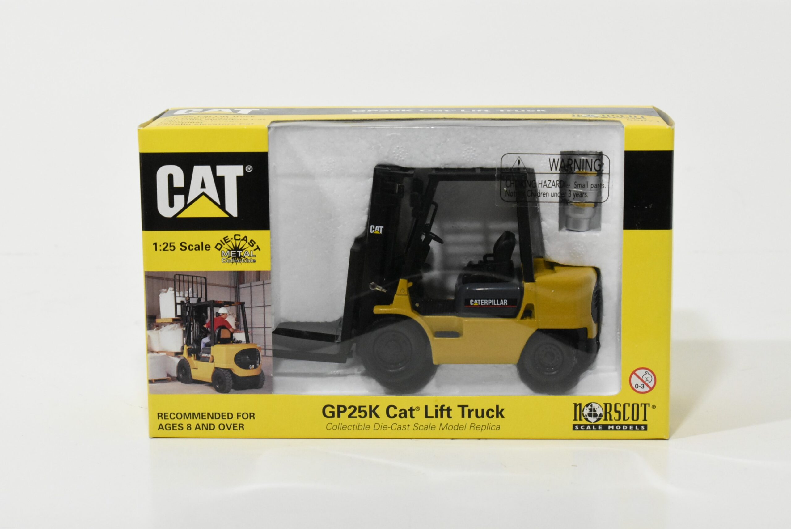 1/25 Cat GP25K Fork Lift - Dalton's Farm Toys