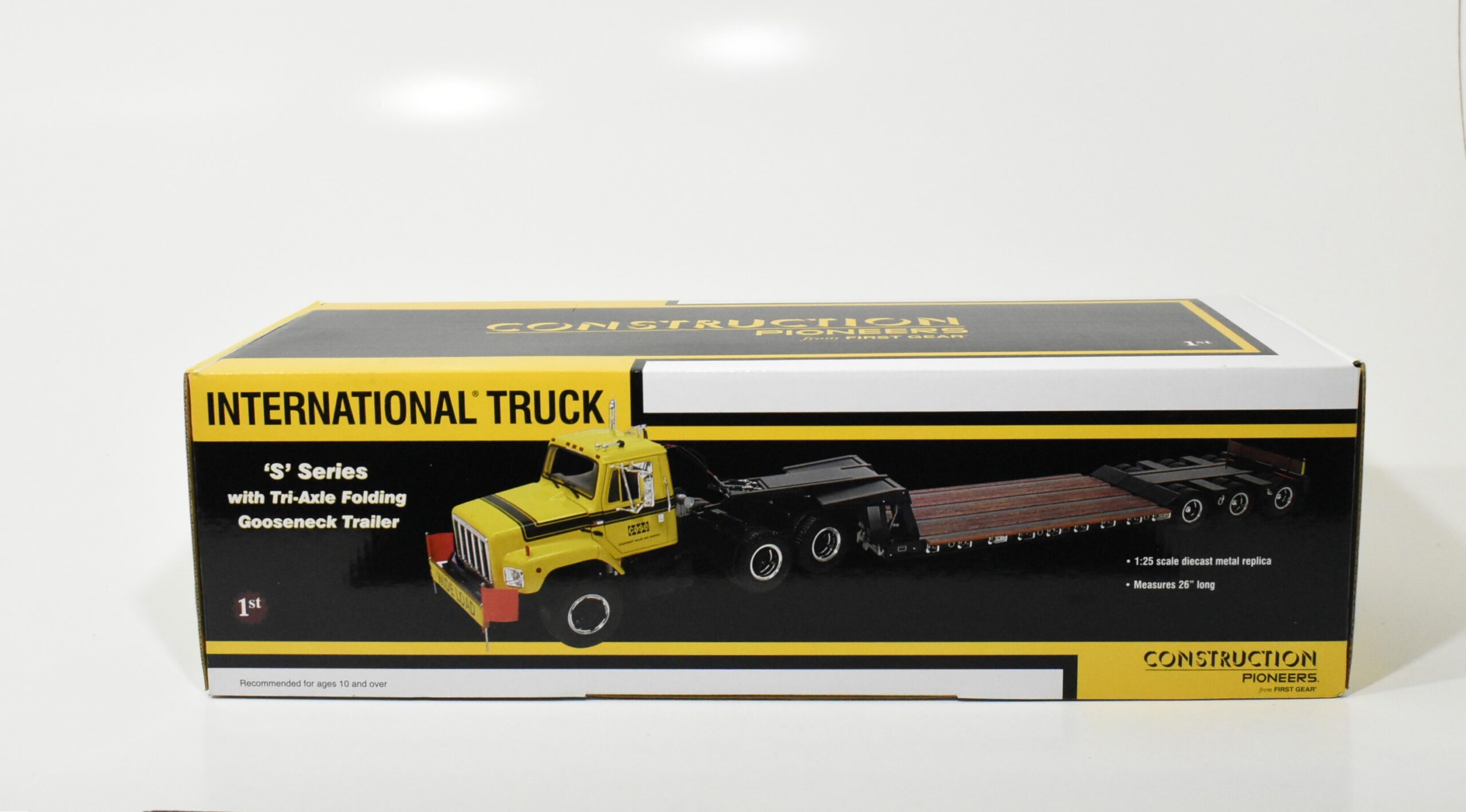 1/25 International S Series Semi With Tri Axle Folding Gooseneck ...