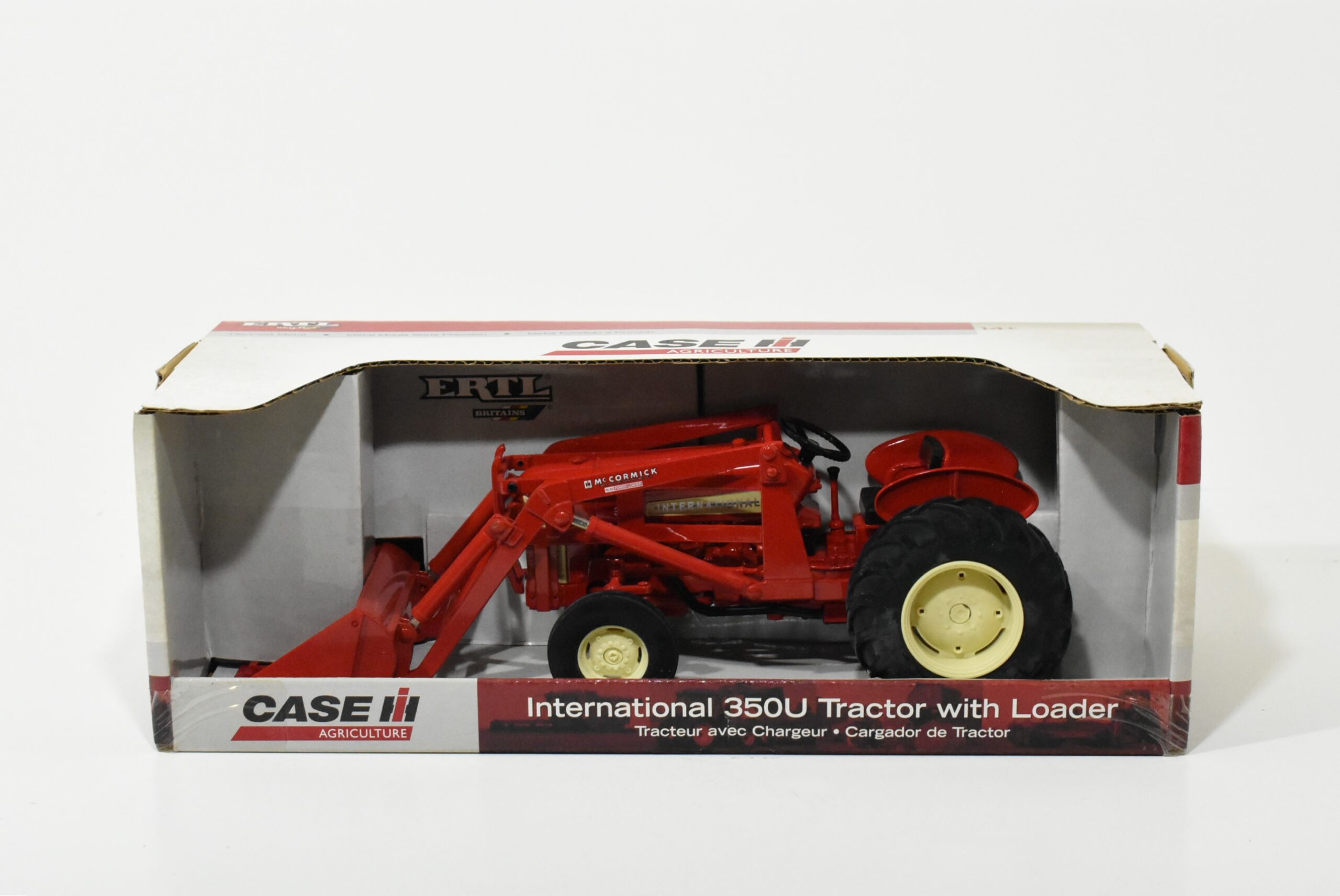 1/16 International Harvester 350U Tractor With Loader - Dalton's Farm Toys