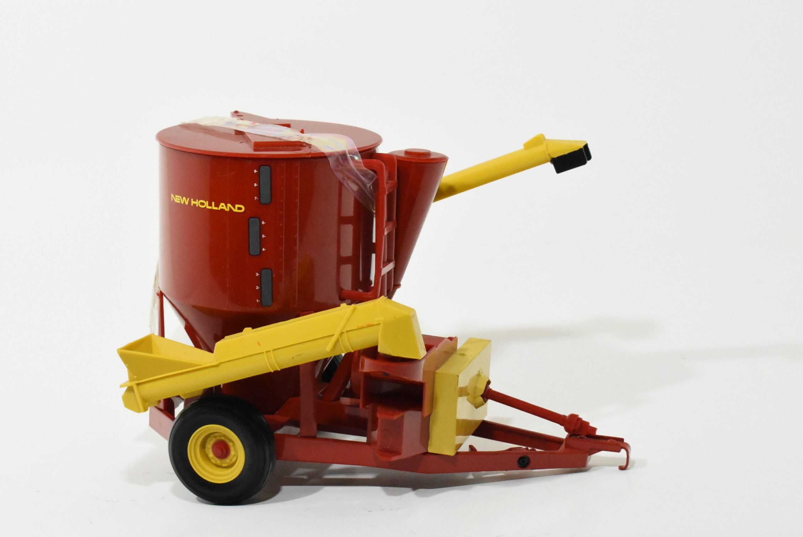 1/16 New Holland Grinder Mixer Mill, New Style - Dalton's Farm Toys
