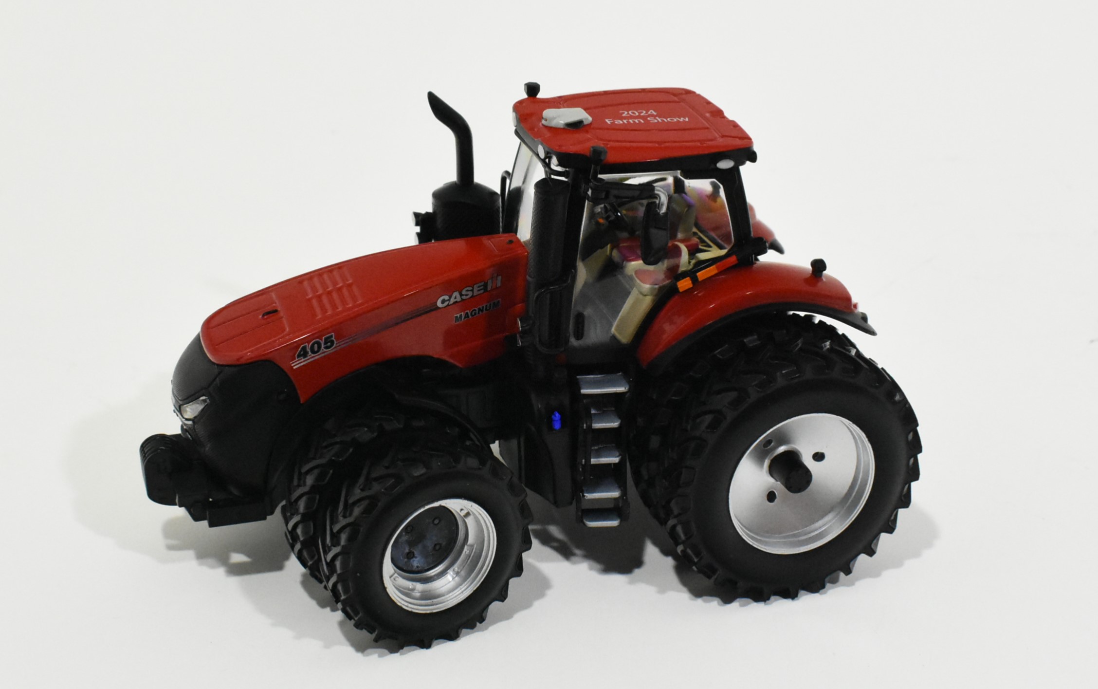 1/32 Case IH 405 Magnum Tractor With Duals On Front & Rear, Prestige ...