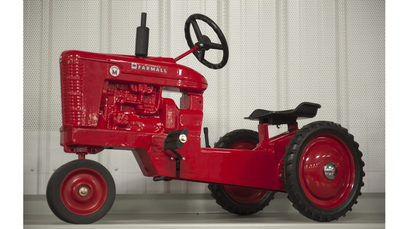 International Harvester Farmall Super M Pedal Tractor With Narrow Front ...
