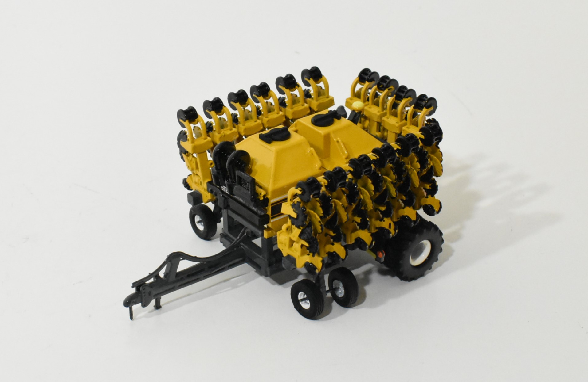 1/64 Soil Warrior Tillage System - Dalton's Farm Toys