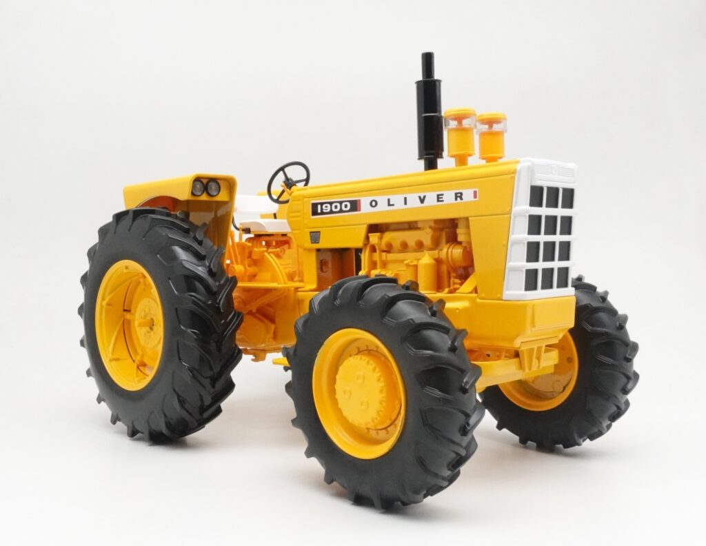 1/16 Oliver 1900 Industrial Tractor, 2025 Heartland Toy Show, 1 of 500 ...