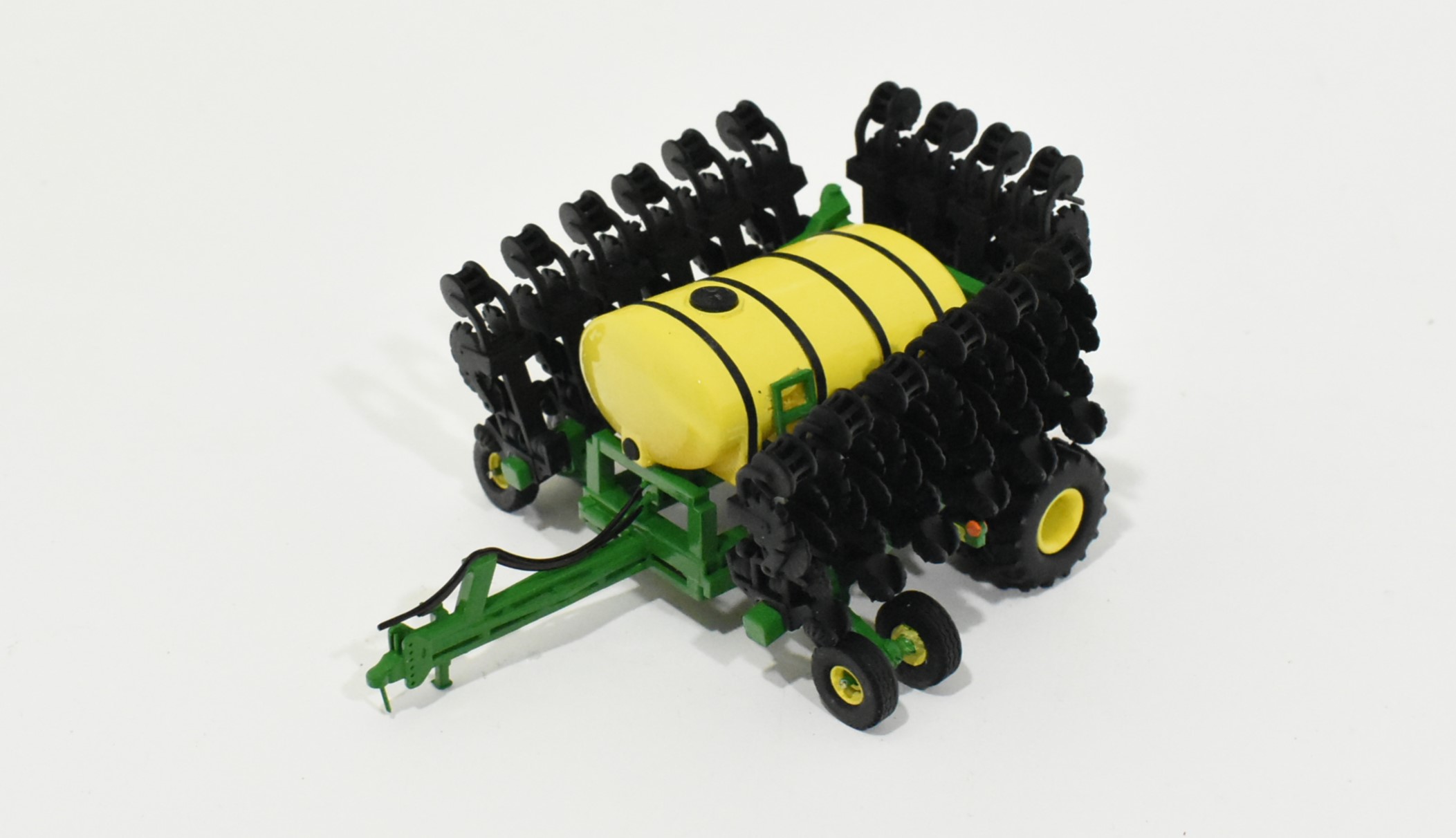 1/64 Custom John Deere Strip Till Tool With Liquid Tank - Dalton's Farm Toys