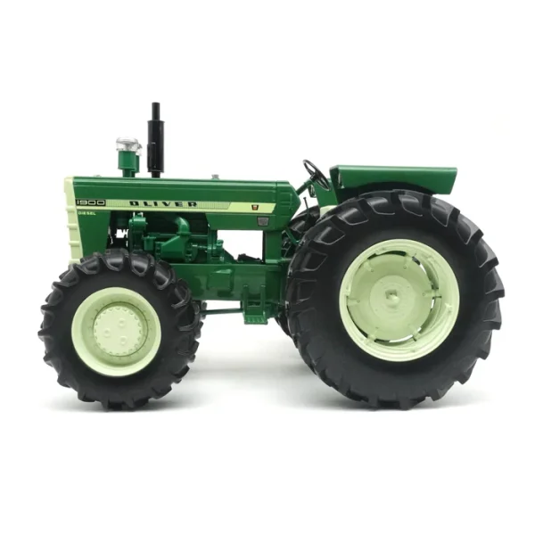 1/16 Oliver 1900 Tractor With Front Wheel Assist - Dalton's Farm Toys