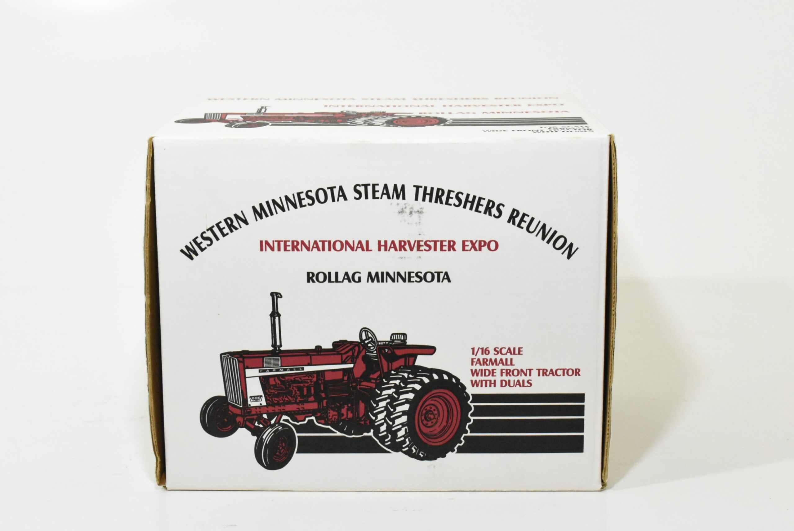 1/16 International Harvester Farmall 806 Tractor With Wide Front ...